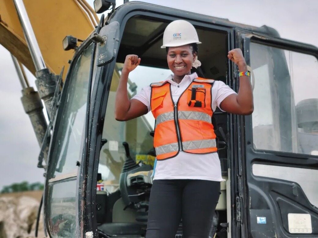 Victoria: Driving an excavator allows me to live independently--Seetao
