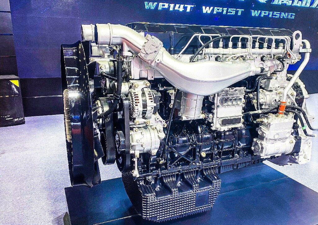 Weichai high-powered "King of the Land" internal combustion engine on ...