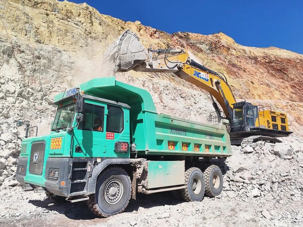 Product power explosion! Redelivery of XCMG new energy mining vehicle ...
