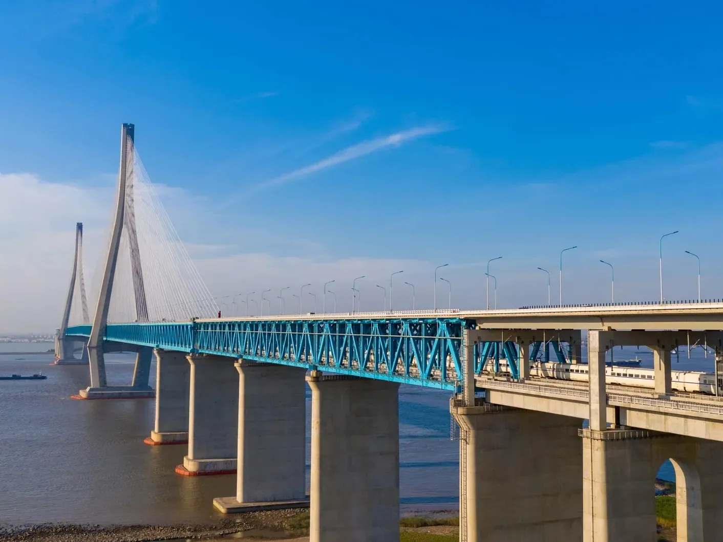 Bid Opening of Chizhou Yangtze River Highway and Railway Bridge Project ...