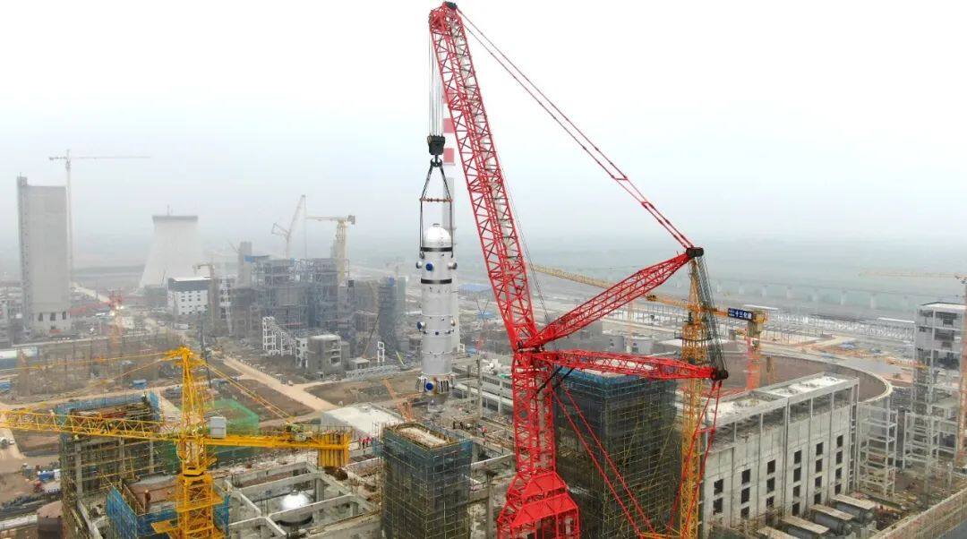 SCC20000A completes hoisting of 3 large gasification devices--Seetao