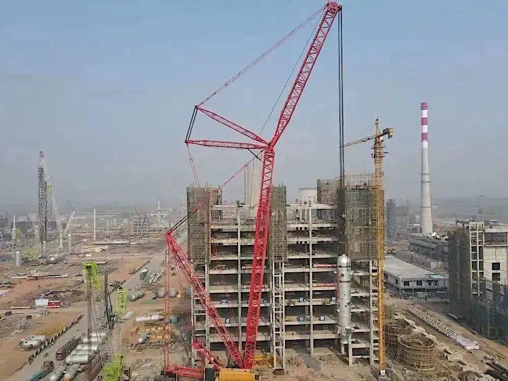 SCC20000A completes hoisting of 3 large gasification devices--Seetao