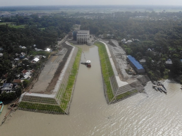 Padma Water Plant provides drinking water for more than 4 million ...