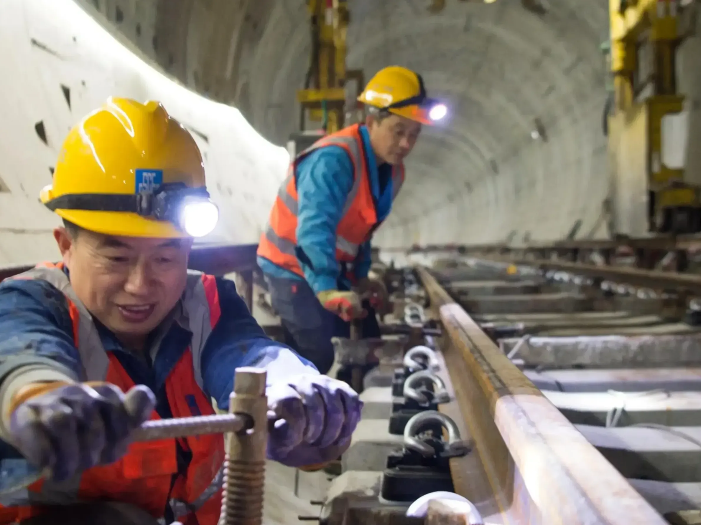 The branch line of the northern extension of Guangzhou Line 8 was ...