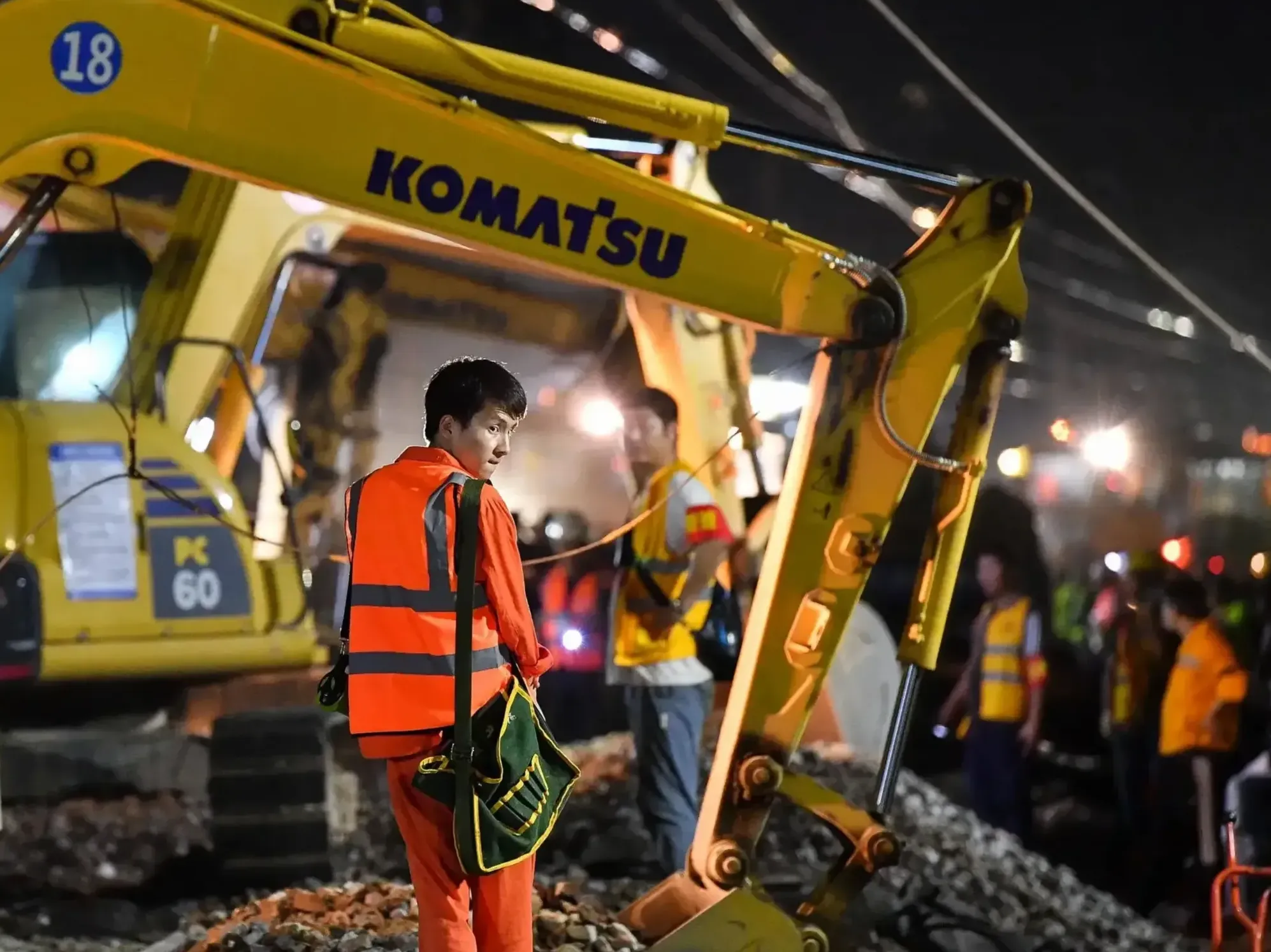 ستقوم سيتشوان ببناء 14 مشروعًا للطرق والسكك الحديدية في عام 2023--Seetao