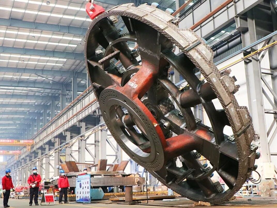 China Railway Construction Heavy Industry officially started production ...