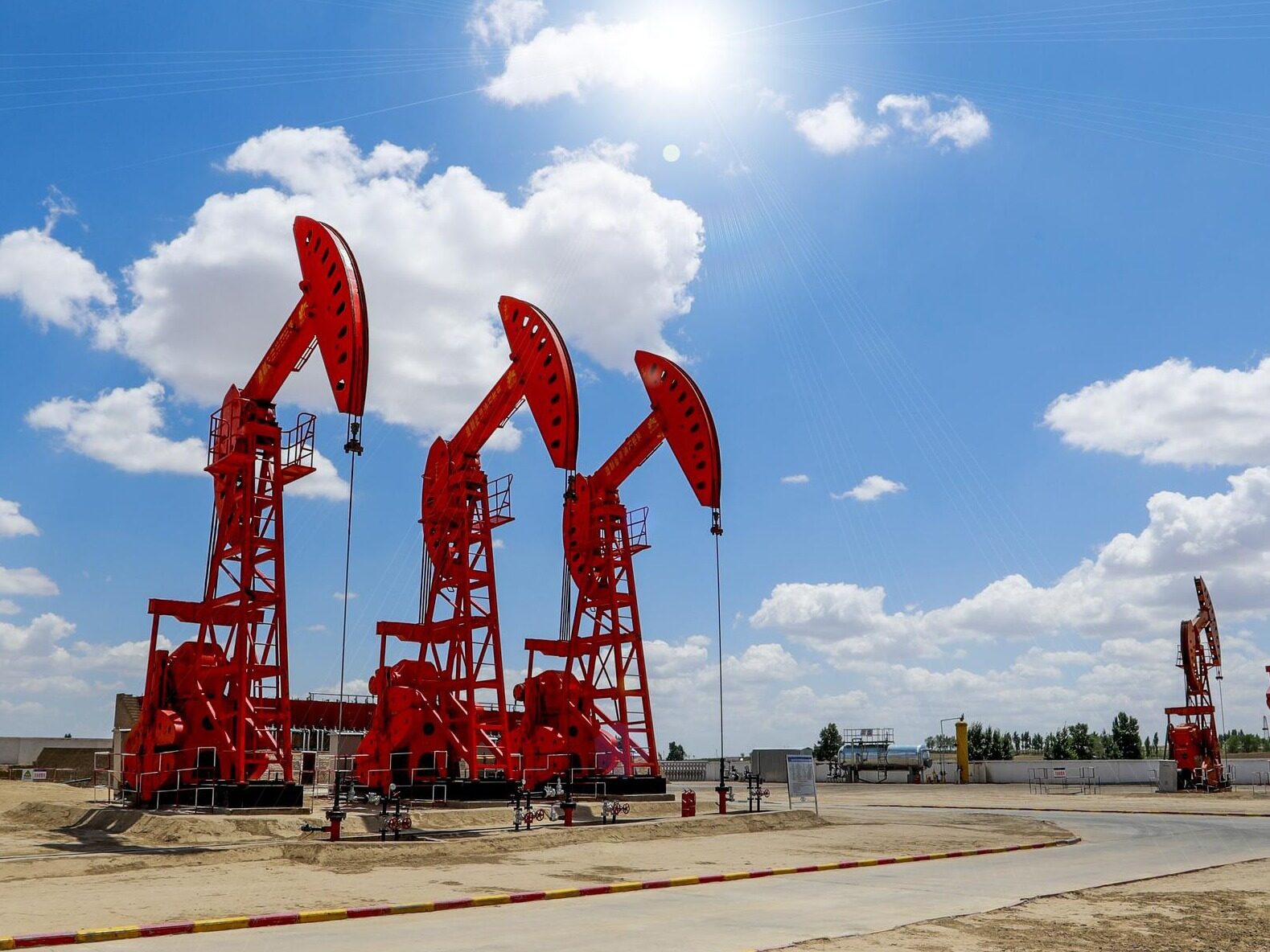 Take you to visit China's largest onshore crude oil processing station ...