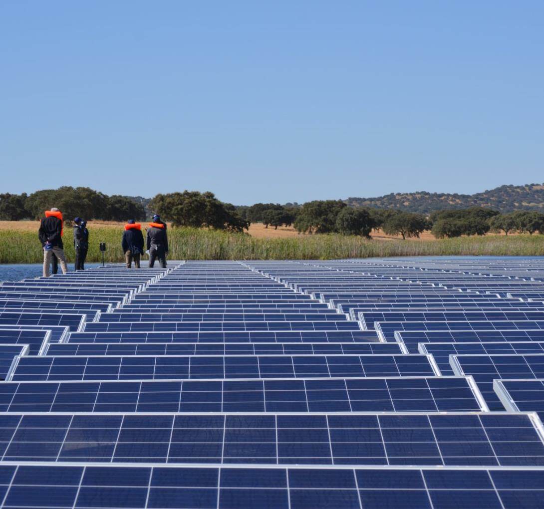 法国制造商Carbon计划在滨海福斯建造一个15亿欧元的太阳能生产工厂--见道网