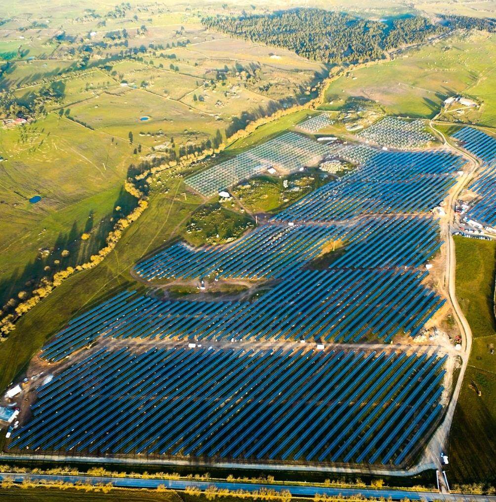 法国制造商Carbon计划在滨海福斯建造一个15亿欧元的太阳能生产工厂--见道网