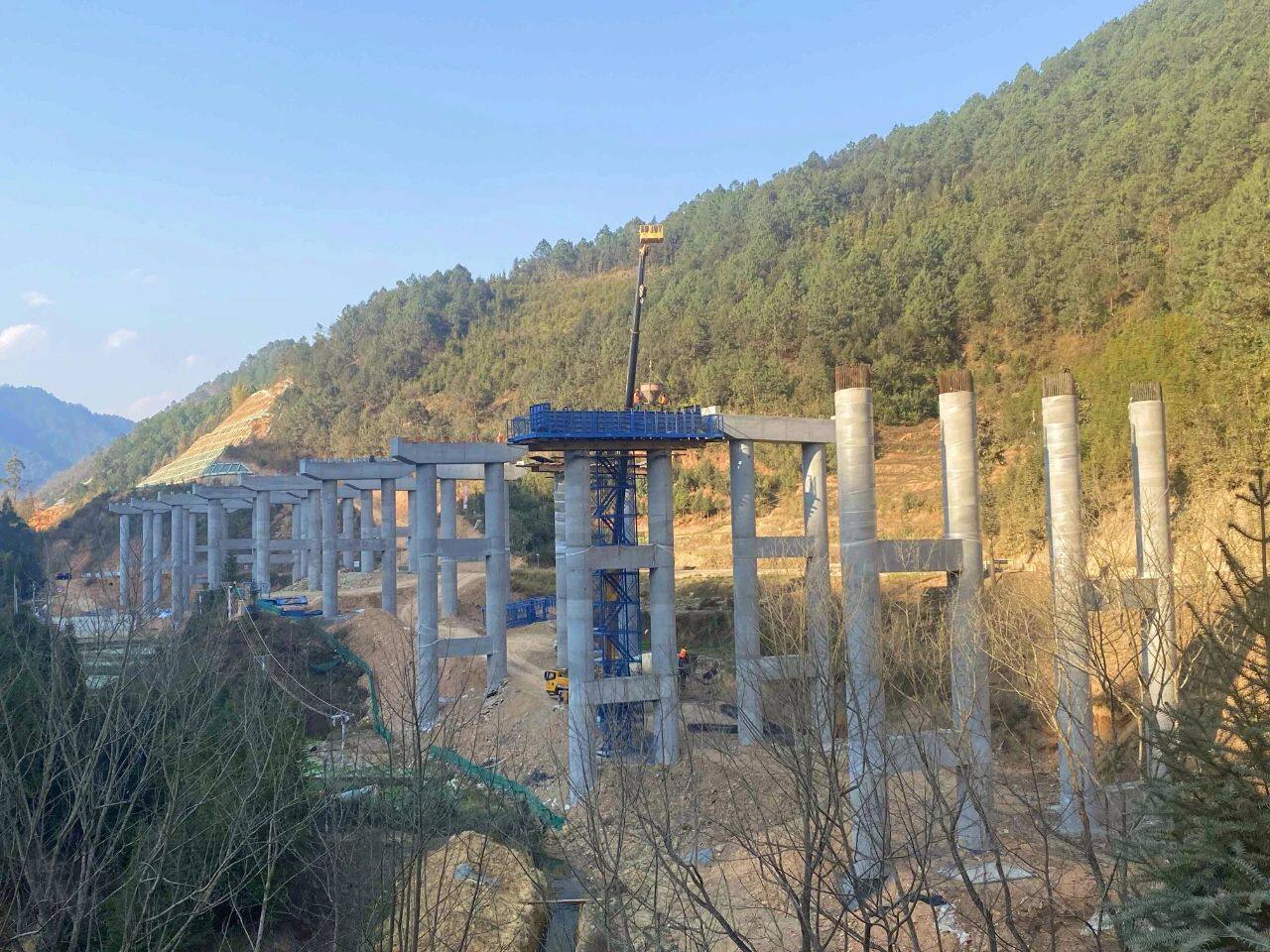 The pouring of the first T-beam of Naxing Expressway was completed--Seetao