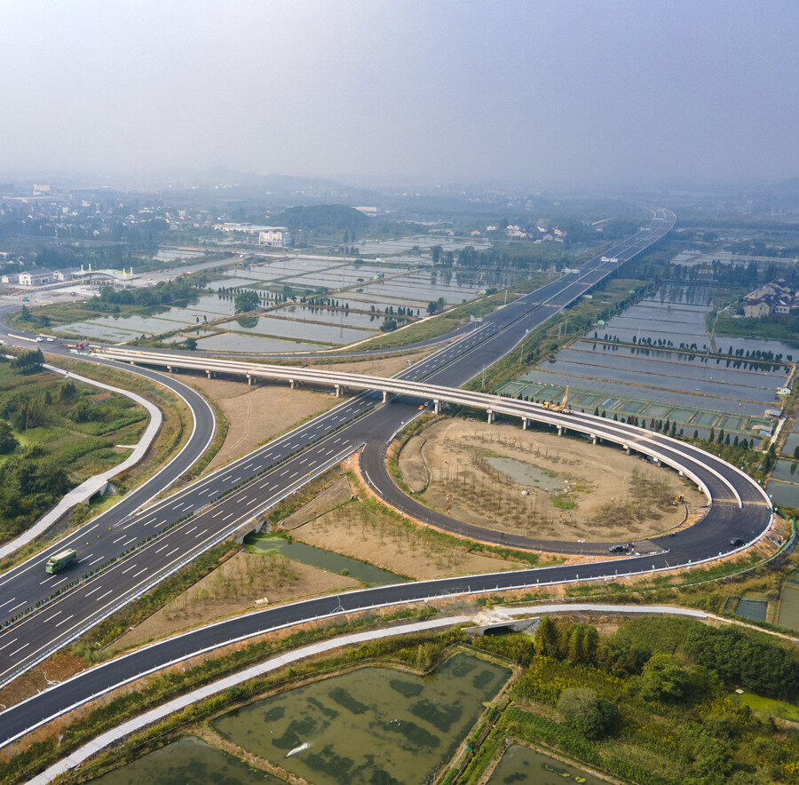 هوتشو بمقاطعة تشجيانغ عالية السرعة حول المدينة في حزيران / يونيه 2023--Seetao