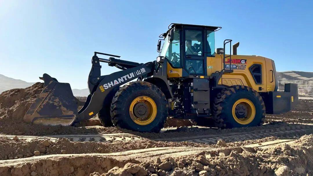 山推L58K-G装载机助力宁夏高标准农田建设--见道网