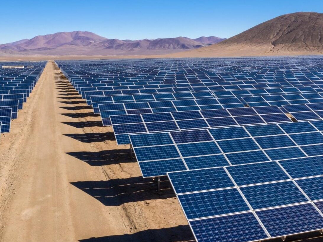 Abu Dhabi Al Dhafra 2.1 GW Photovoltaic Project Connected to the Grid--Seetao