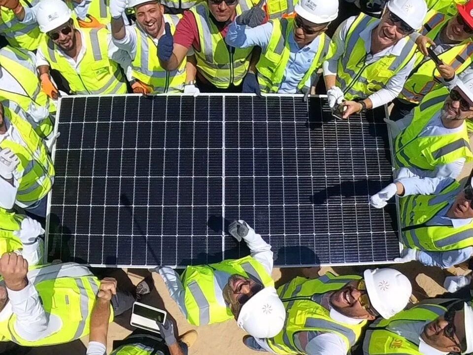 Full-capacity grid connection of UAE solar power station undertaken by ...