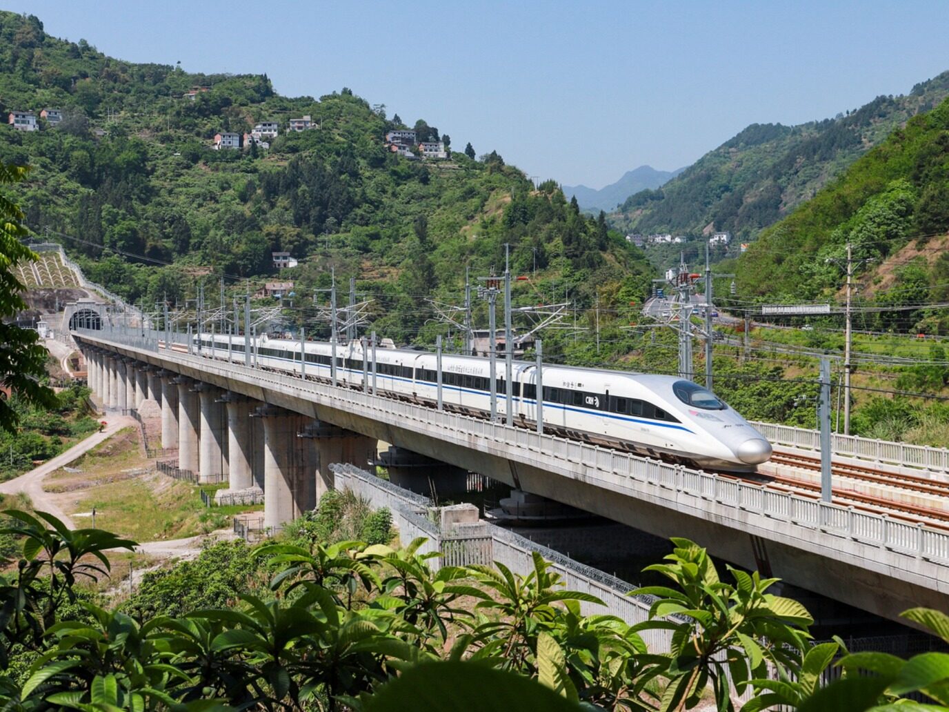 National Railway Group's 8 major railway projects survey and design ...