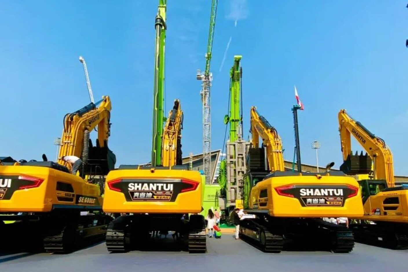 Shantui Excavator Brings the Golden Core Corps Stars to Changsha Exhibition!--Seetao