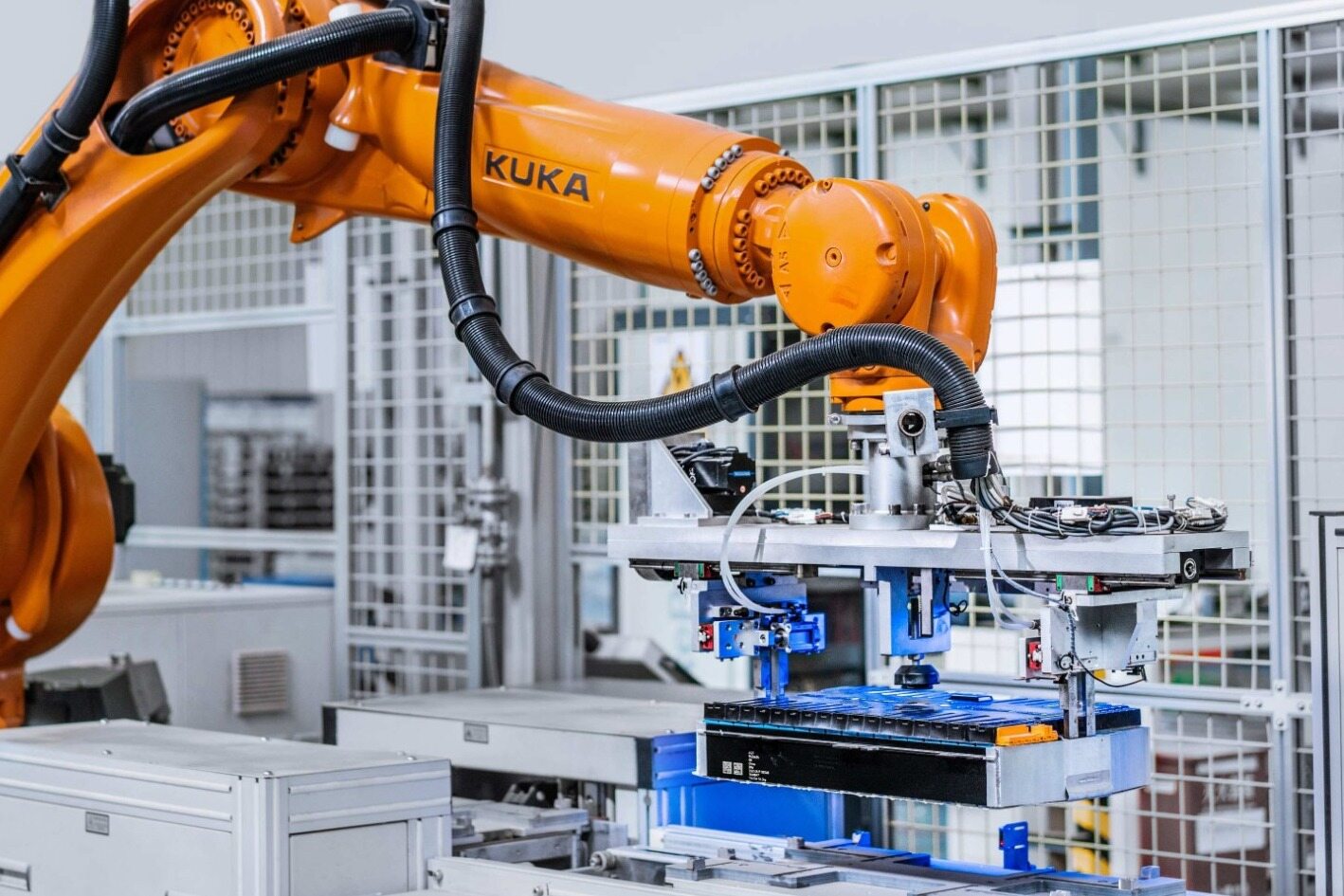 Yiwei Lithium Energy plans to invest in a power battery project--Seetao