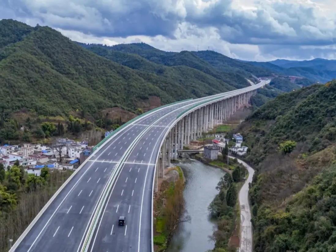 Seven key highway projects in Hunan are attracting investment--Seetao