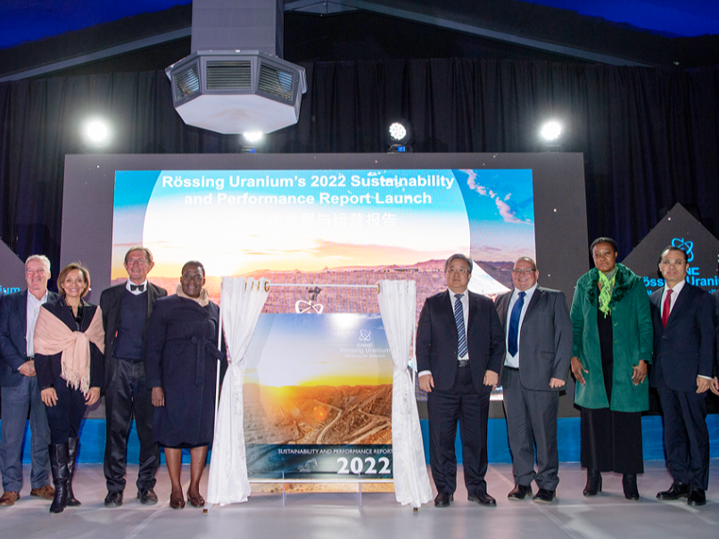 Yu Jianfeng went to Namibia to investigate the Rosin uranium mine--Seetao