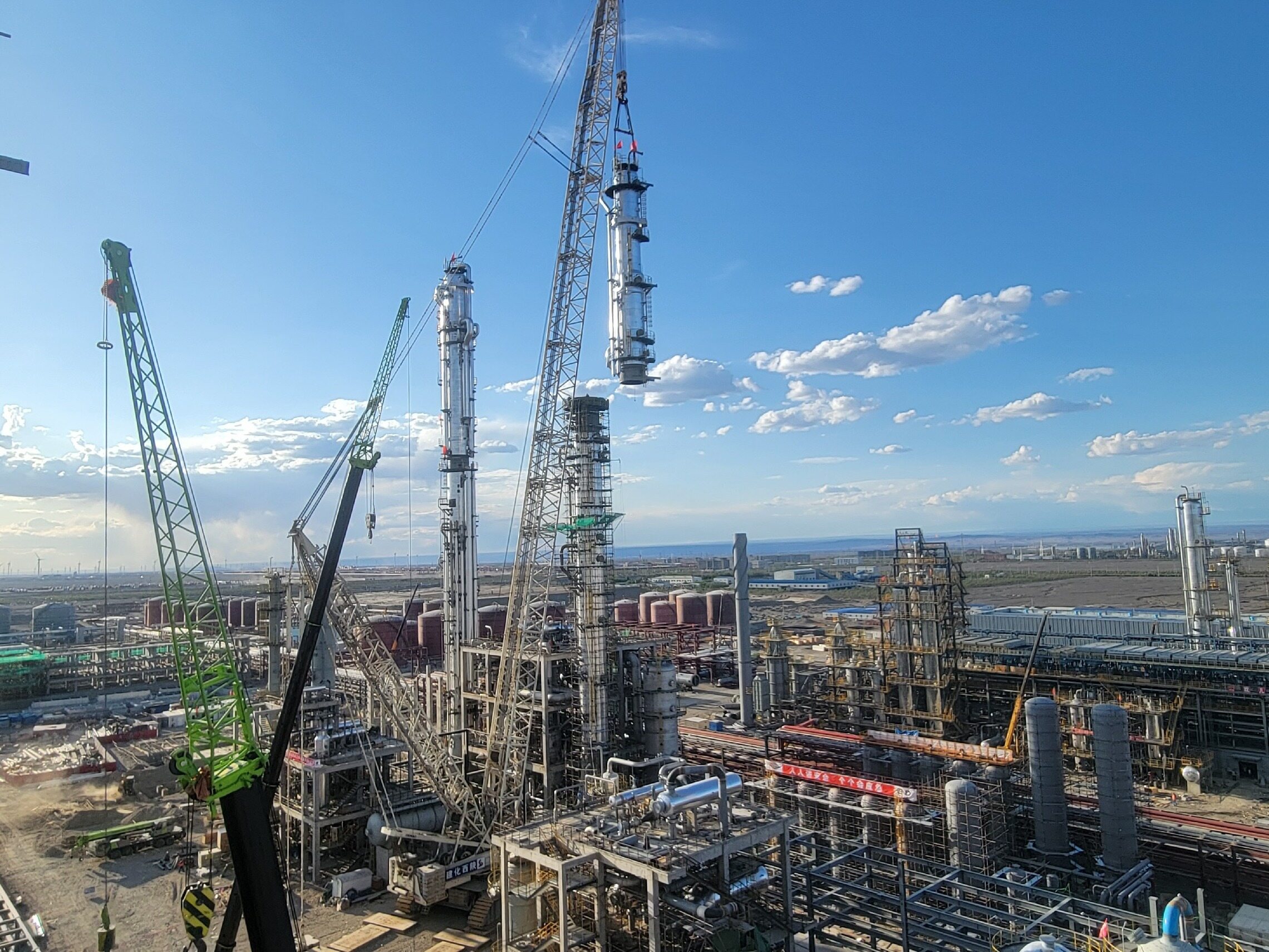 SPCECC Xinjiang Xuandong project largest tower hoisting success--Seetao