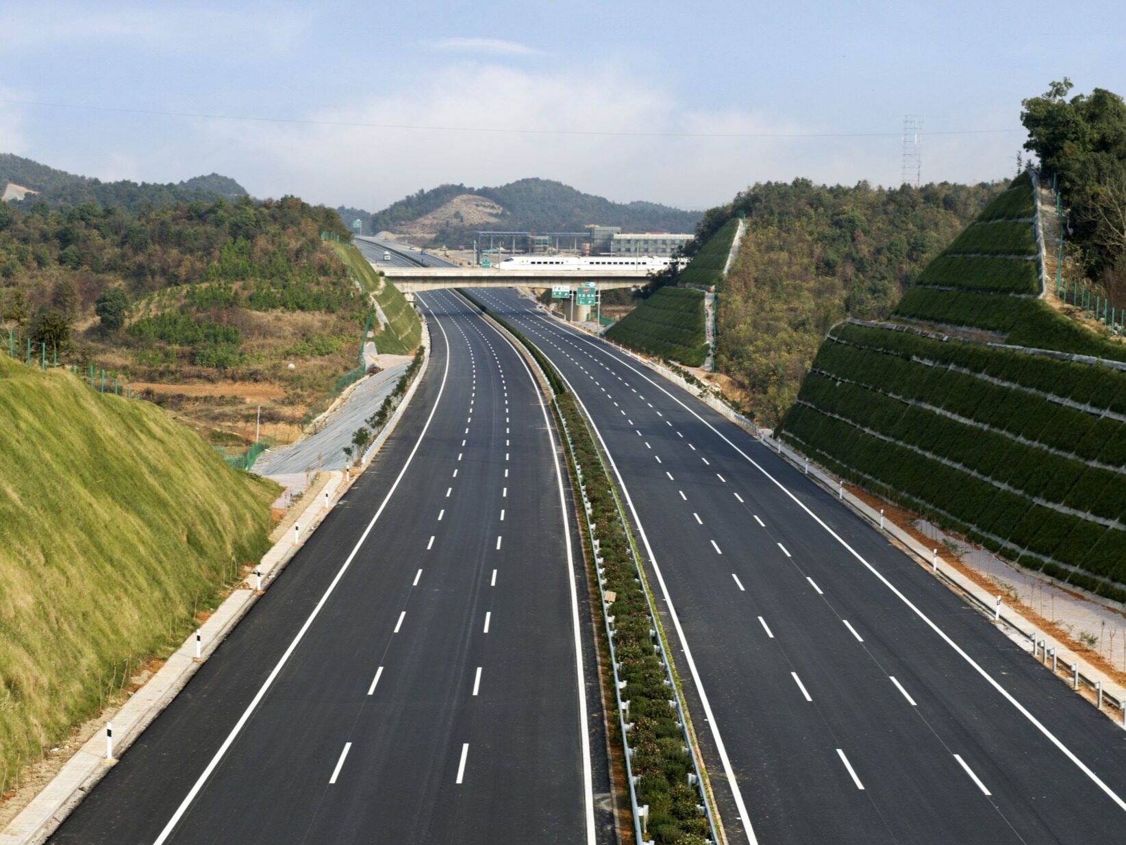 Preliminary bidding for three expressway projects in Sichuan--Seetao