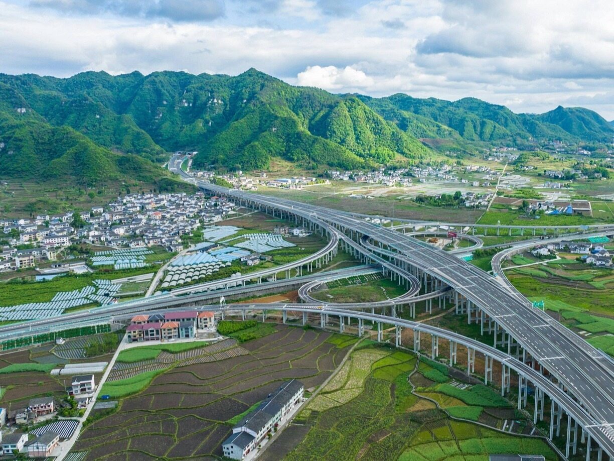 Bid Winning List for Chongqing Wuguan Expressway Project--Seetao