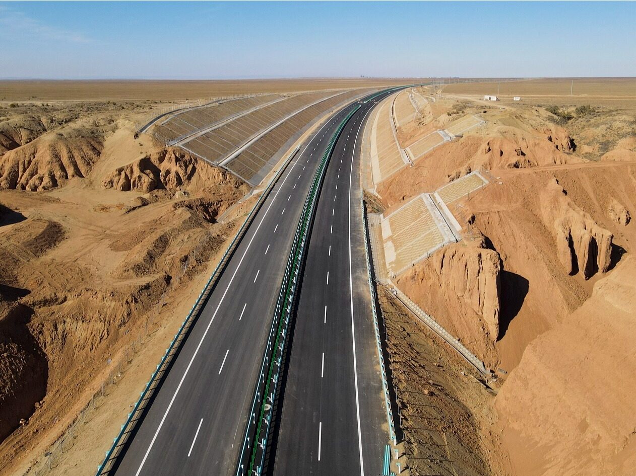 فتح العطاءات في عدة قطاعات من g219 خط--Seetao