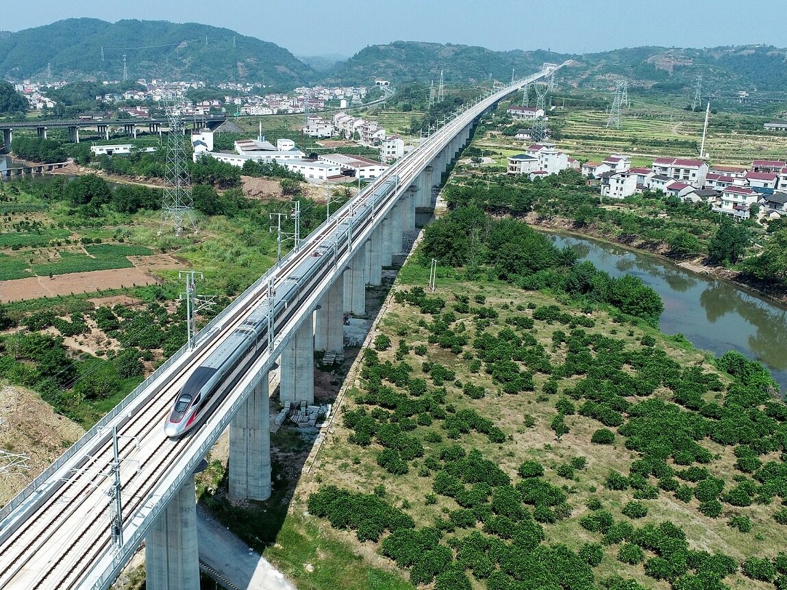 The countdown to the start of the Zhangshan high-speed railway project ...