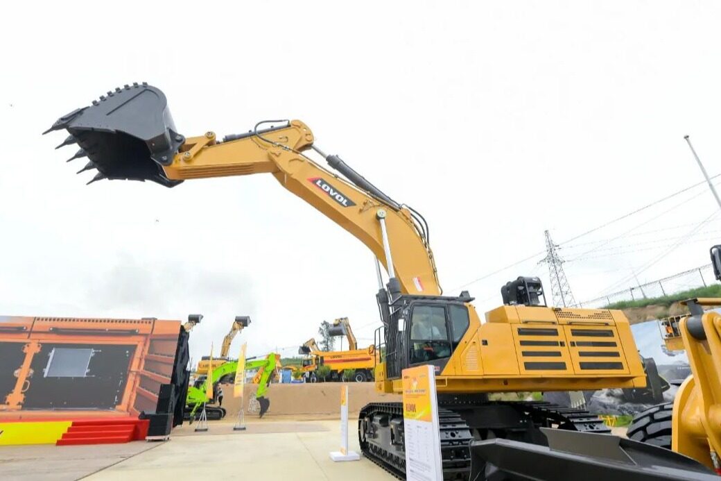 Lovol Heavy Industries Overseas Business Conference, Global New Product Launch--Seetao