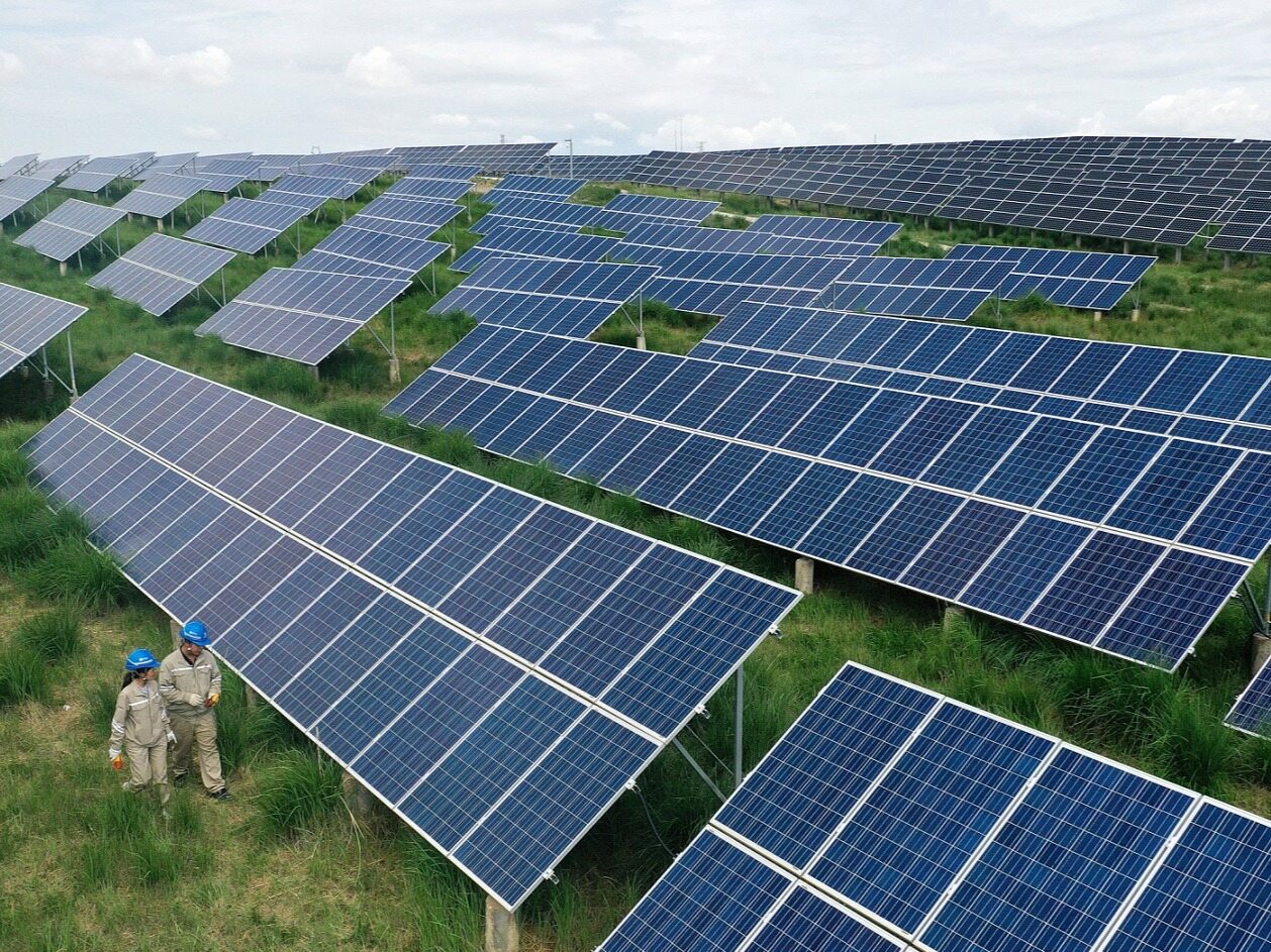 Sinohydro Bureau 4 signed a contract for Qinghai 600MW photovoltaic ...