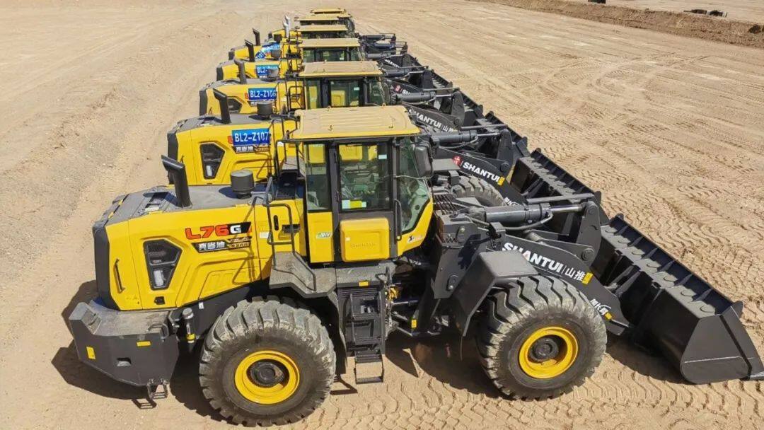 Fighting Mongolia and expanding Xinjiang, Shantui L76-G loader is unstoppable!--Seetao