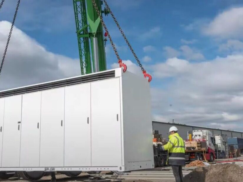 Energy storage built in China, the world's first gravity energy storage ...