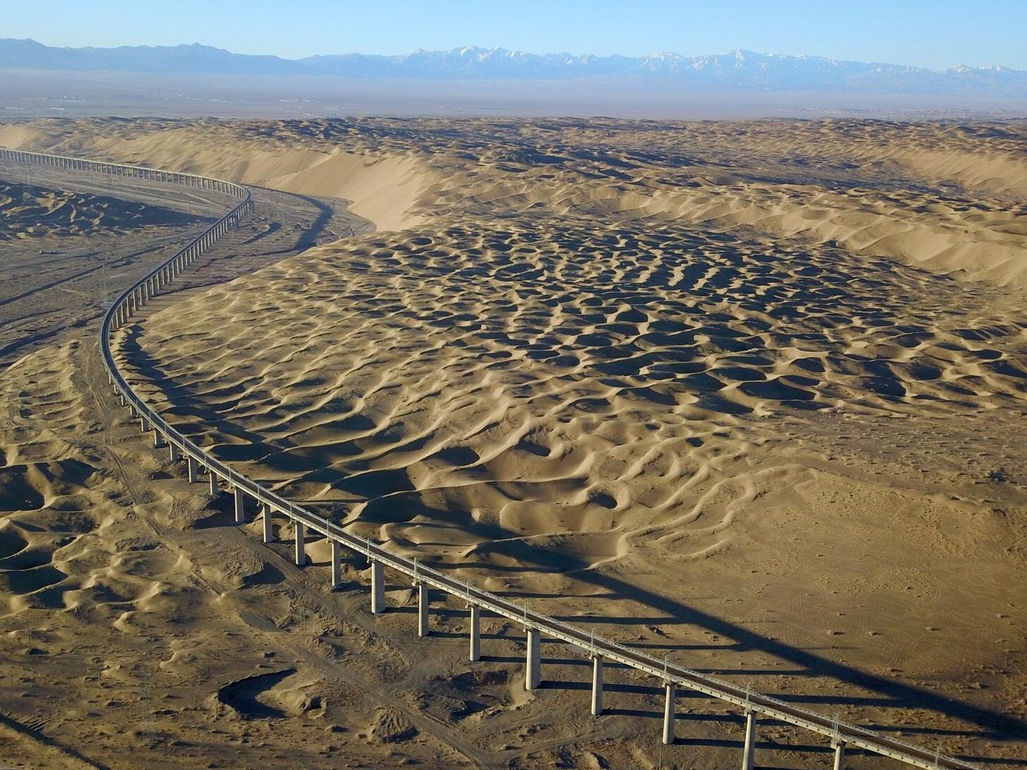 Saudi Arabia plans to build the Desert Dream Railway project--Seetao