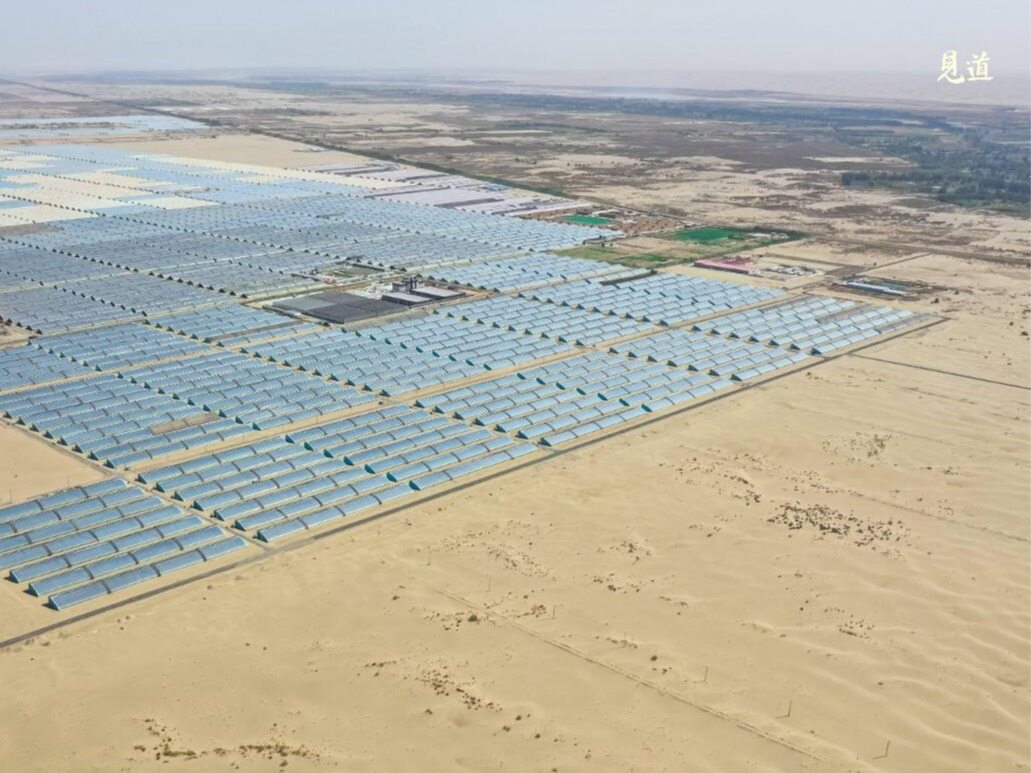 Taklimakan Desert Photovoltaic Power Station Helps Desert Control--Seetao