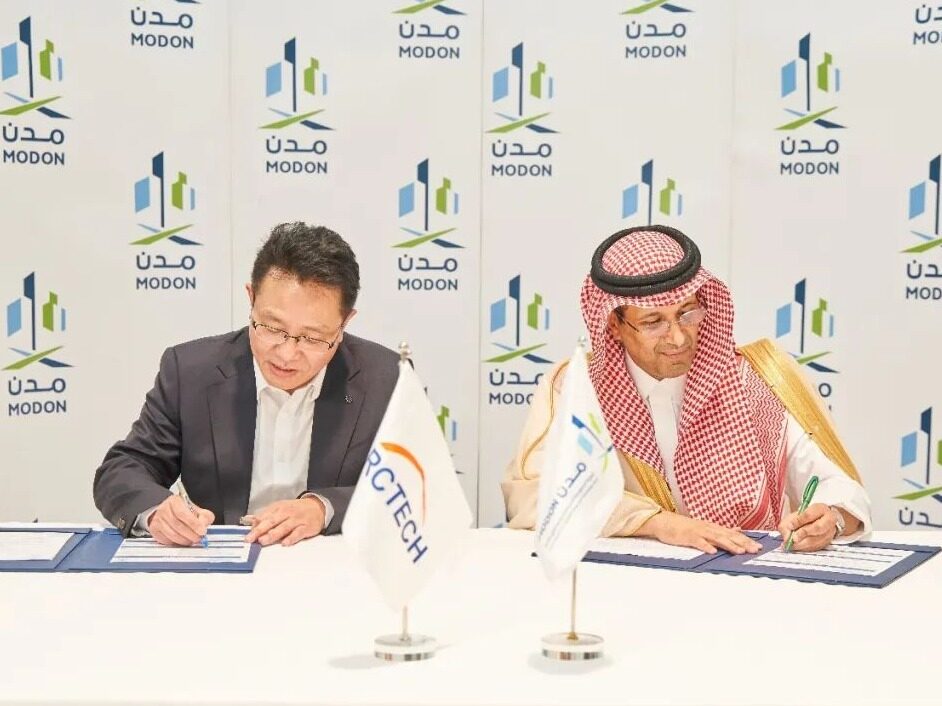 CHINT Solar and PowerChina sign 1.5GW photovoltaic project in UAE--Seetao