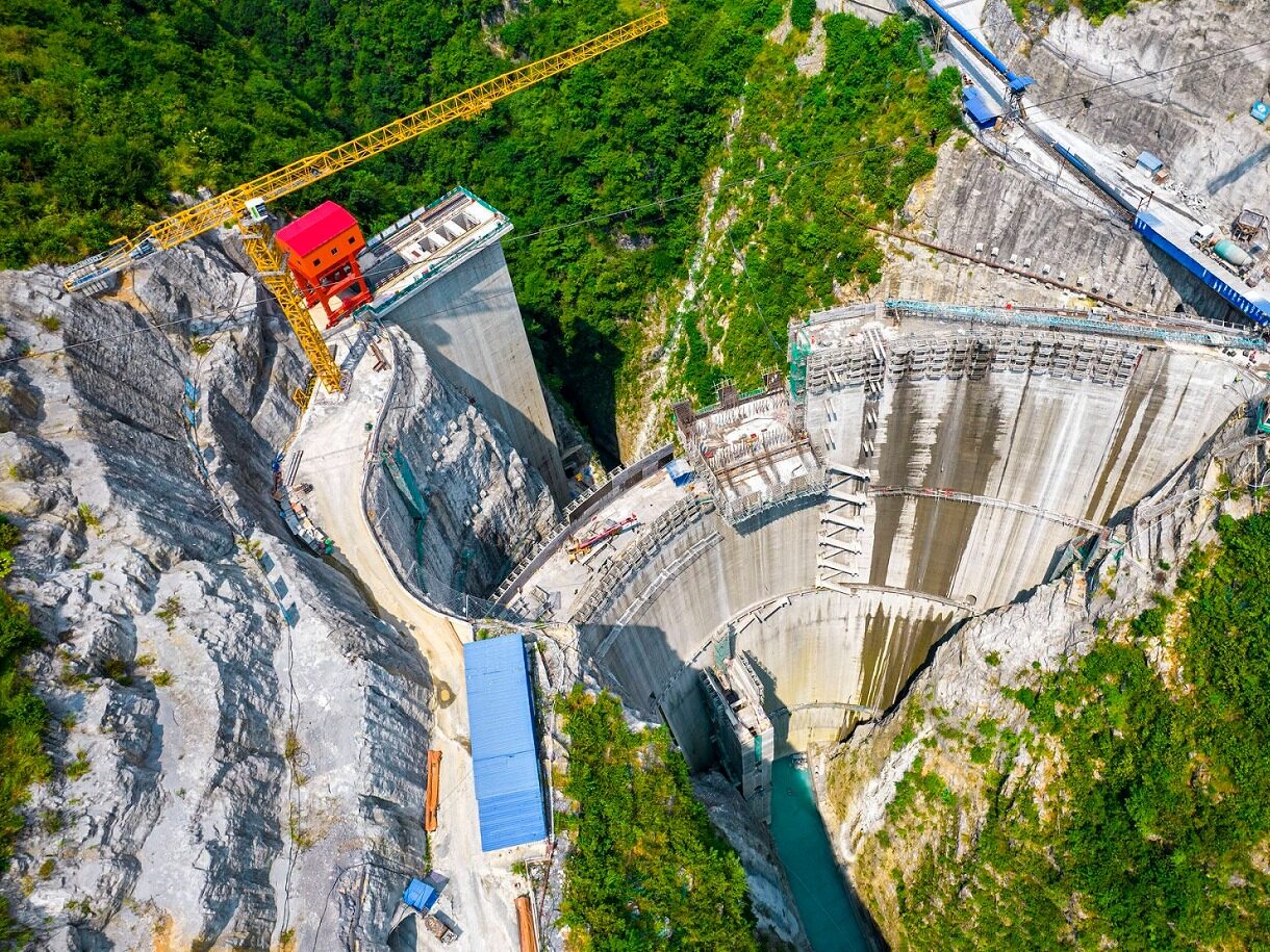 “芯”纪录！中国电建取出超长混凝土芯样--见道网