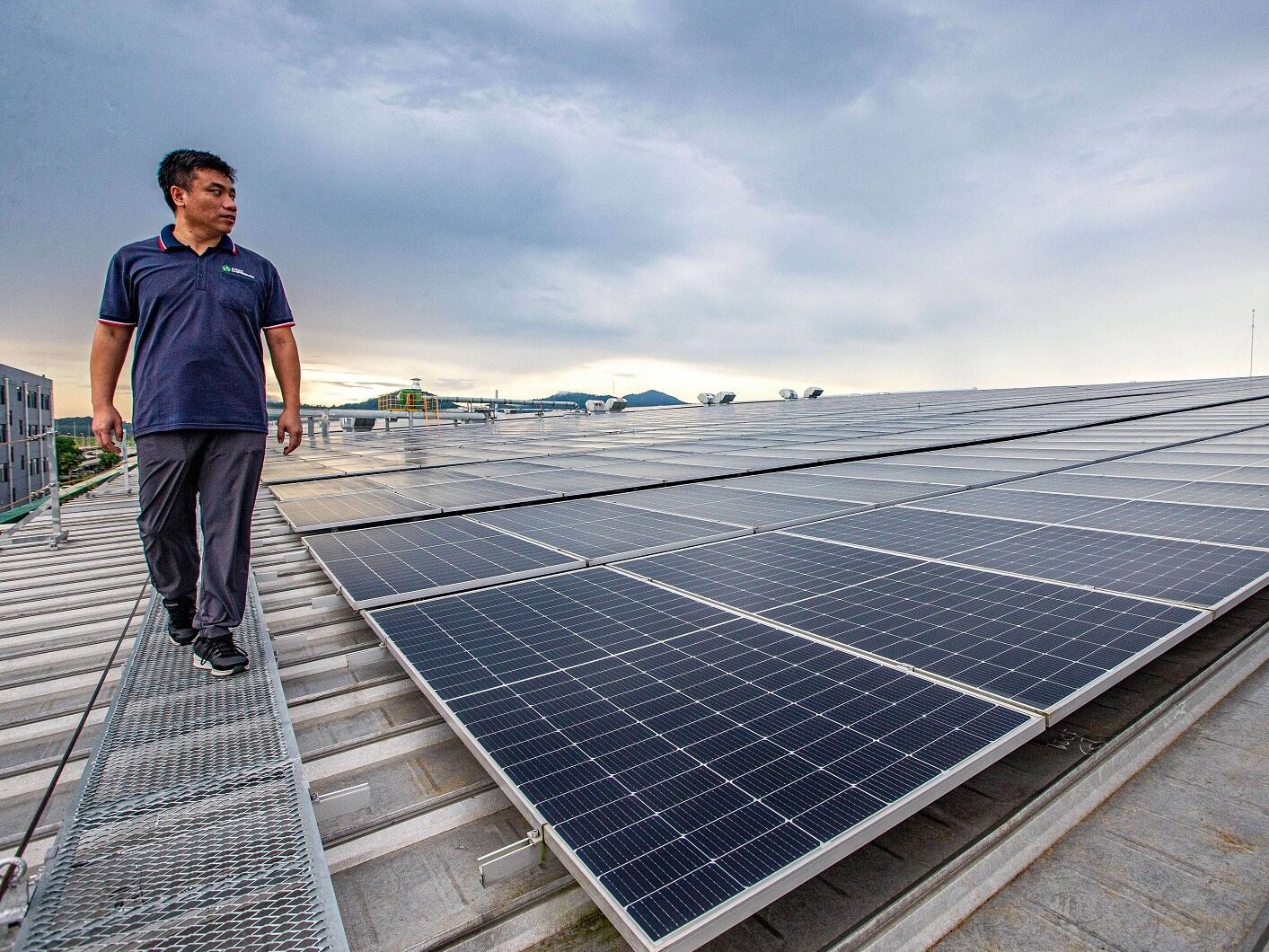The world's highest altitude solar thermal power station is in full ...