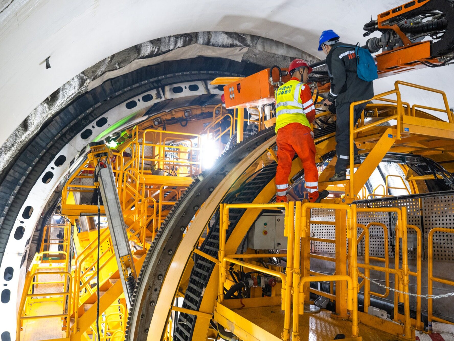 China Jiangsu hard core to help 400MW super project!--Seetao