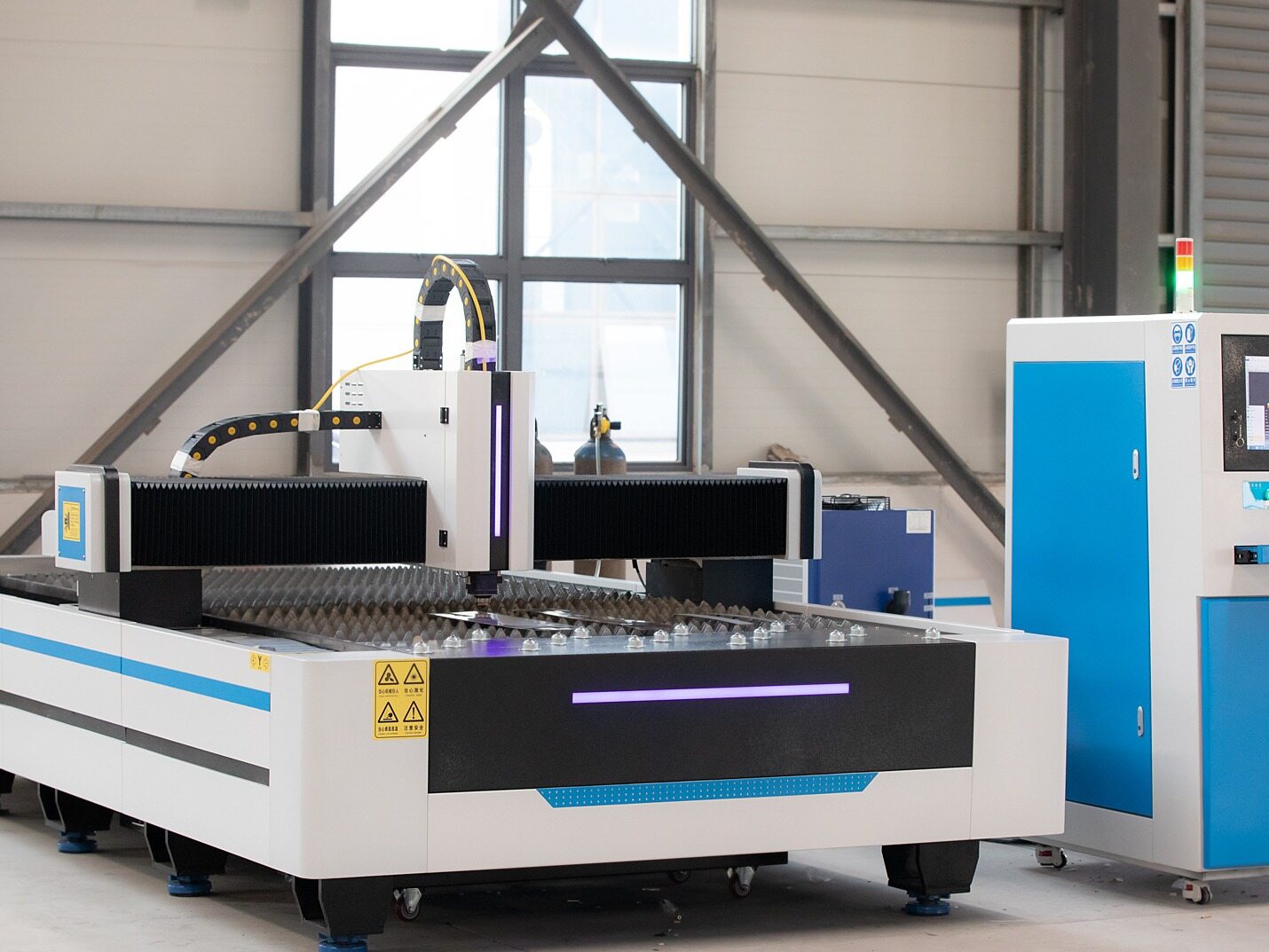 Chongqing Juyi Industry introduces new laser cutting machine--Seetao