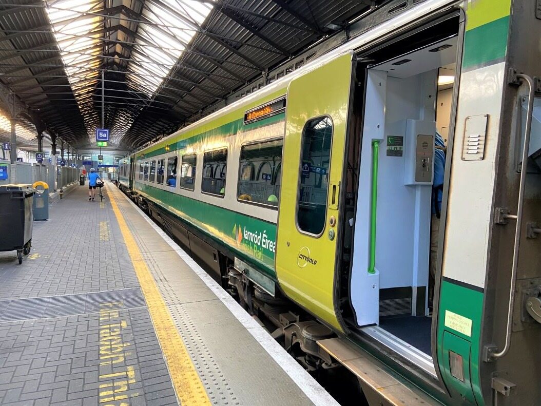 Irish railway transportation upgrade, Dart+Coastal North project ...